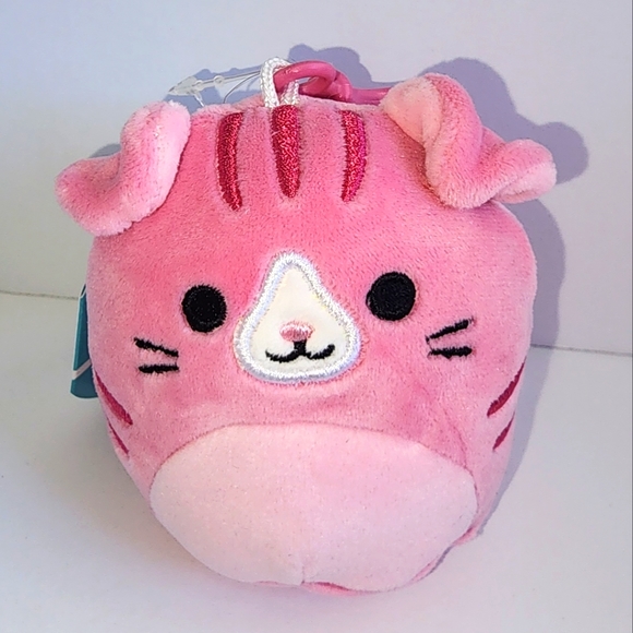 Squishmallows | Toys | Geraldine Pink Scottish Fold Cat Clip Original ...